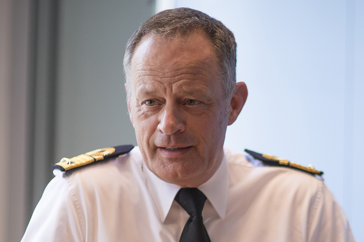 ‘Defensie maakt je snel volwassen én een beter mens’ | 02 | Defensiekrant