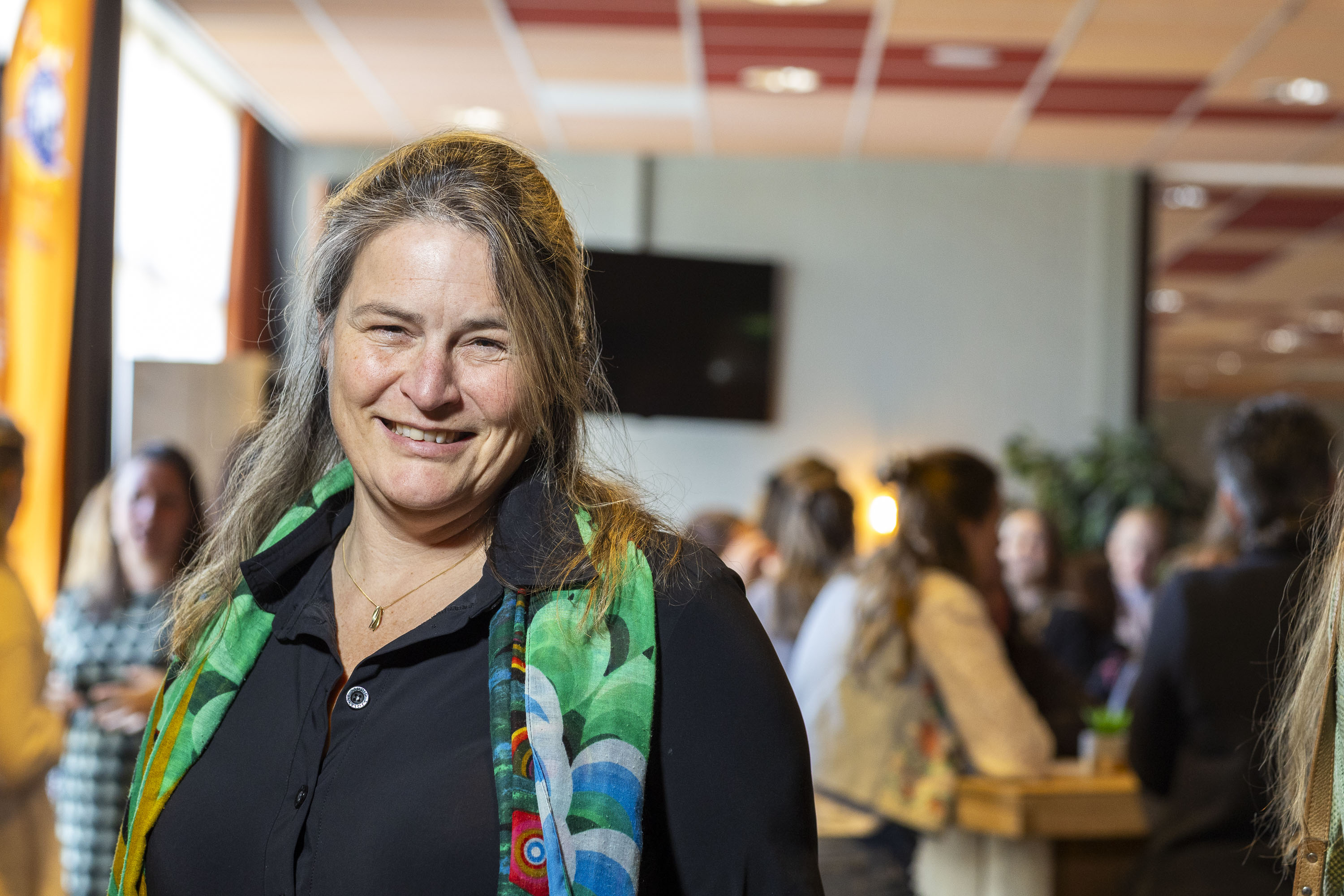 Defensievrouwen bundelen krachten | 04 | Defensiekrant