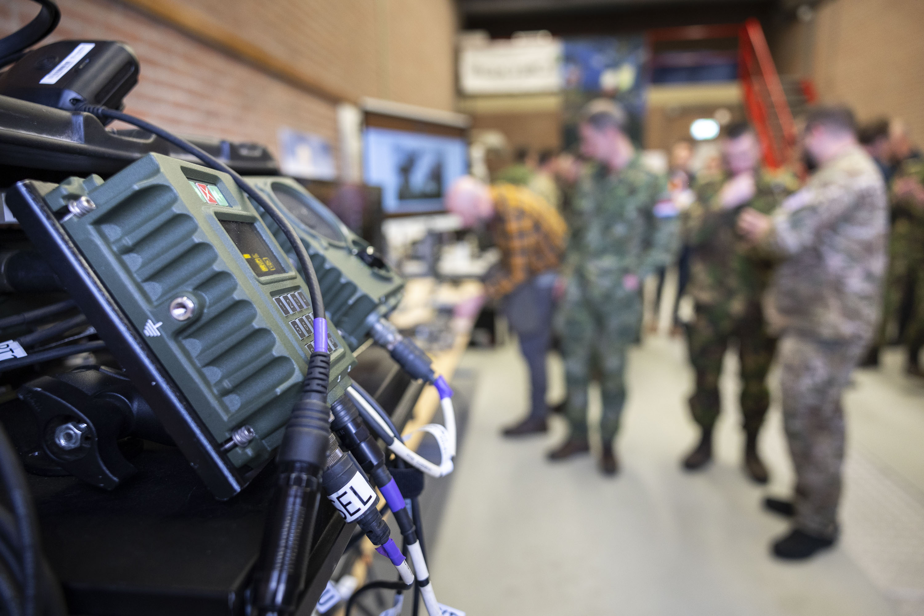 Nieuwe communicatiemiddelen voor speciale eenheden | Materieelgezien