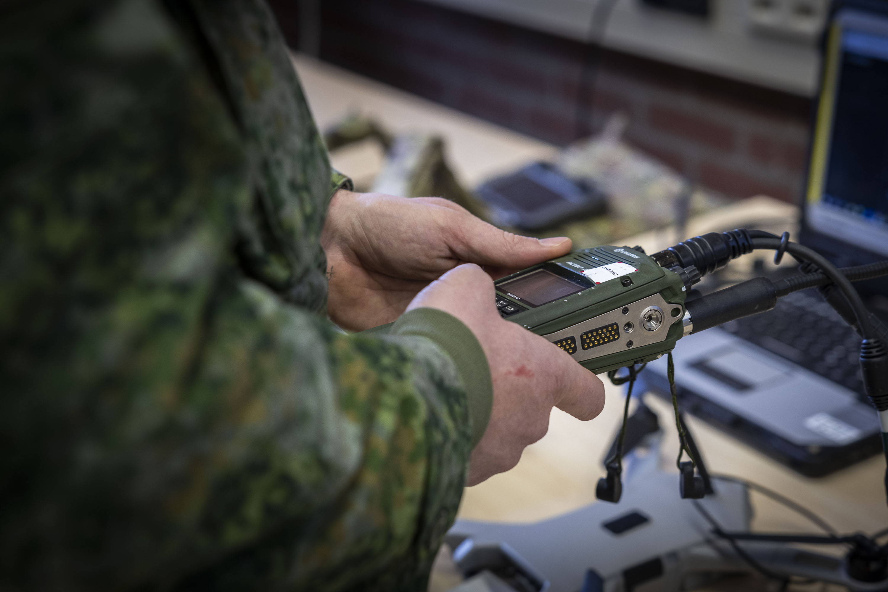 Nieuwe communicatiemiddelen voor speciale eenheden | Materieelgezien