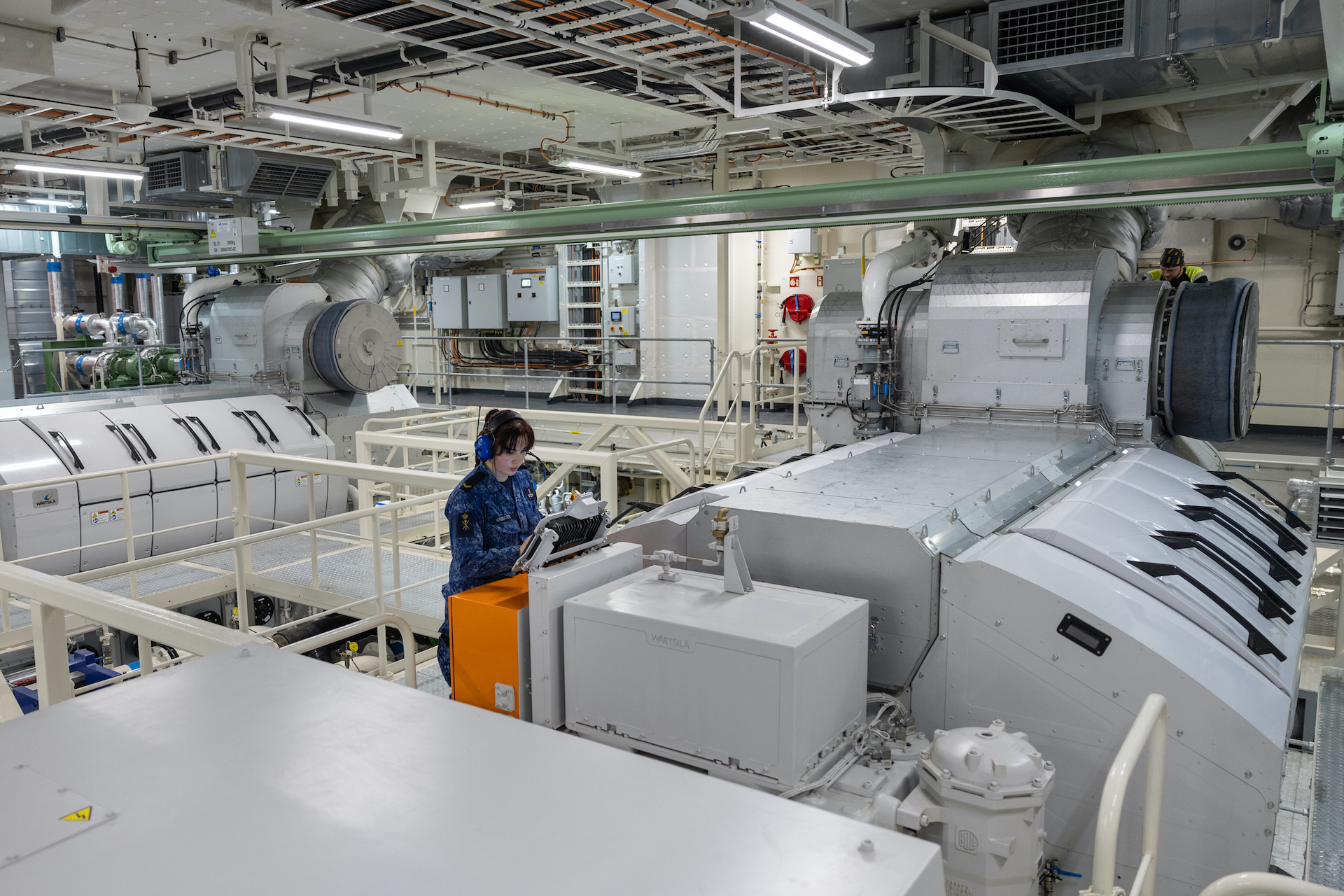 Nieuw bevoorradingsschip van Roemenië naar Nederland | Materieelgezien