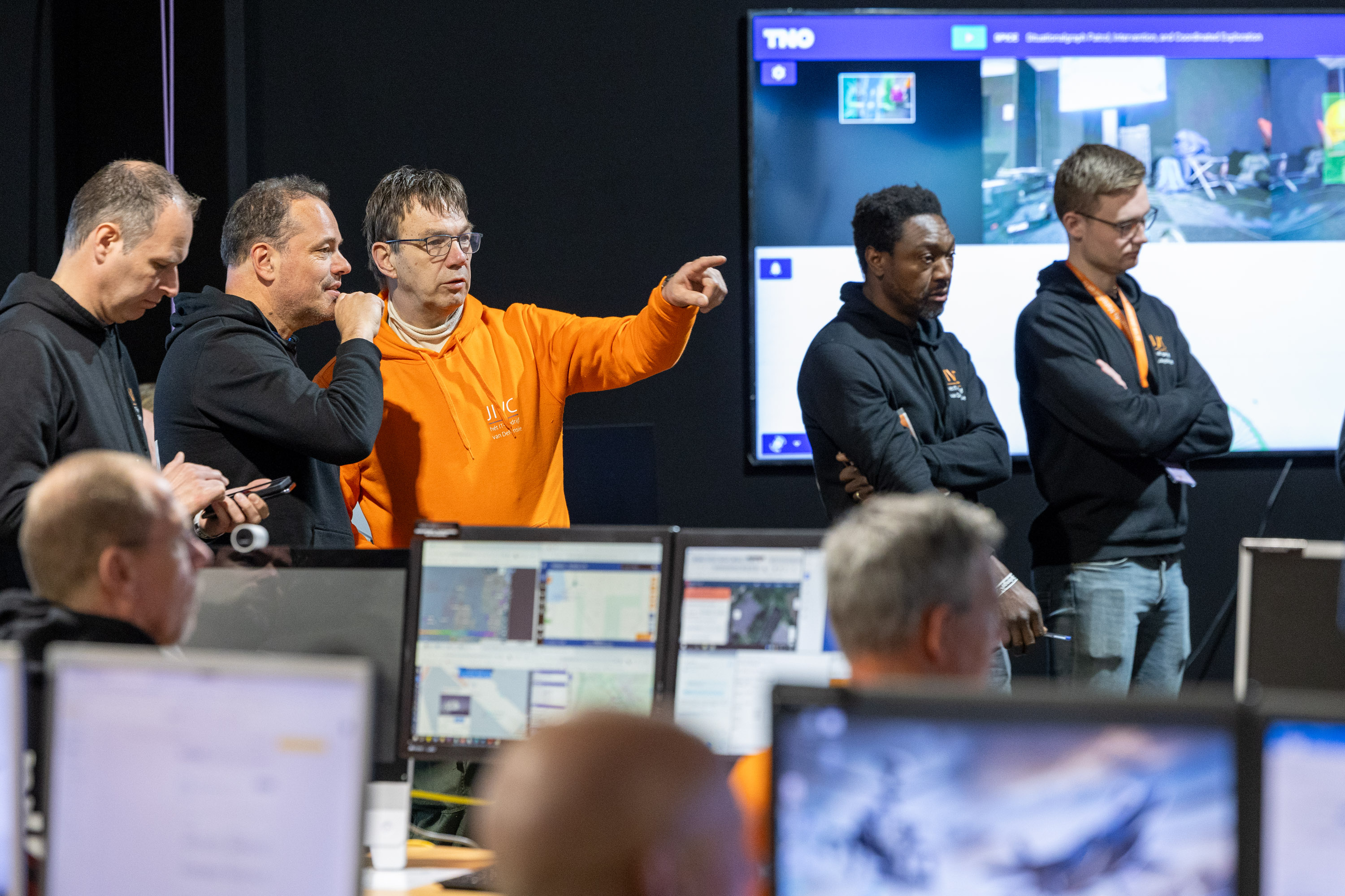 JIVC bouwt militair hoofdkwartier in 24 uur | 05 | Materieelgezien