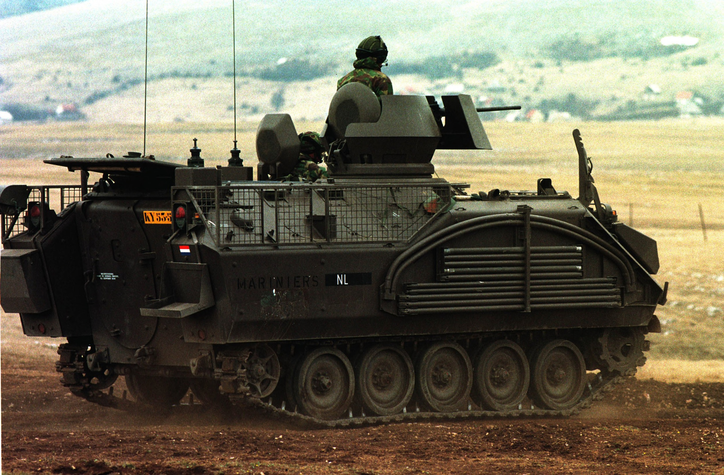 Materieel van toen: YPR-765 | 04 | Materieelgezien